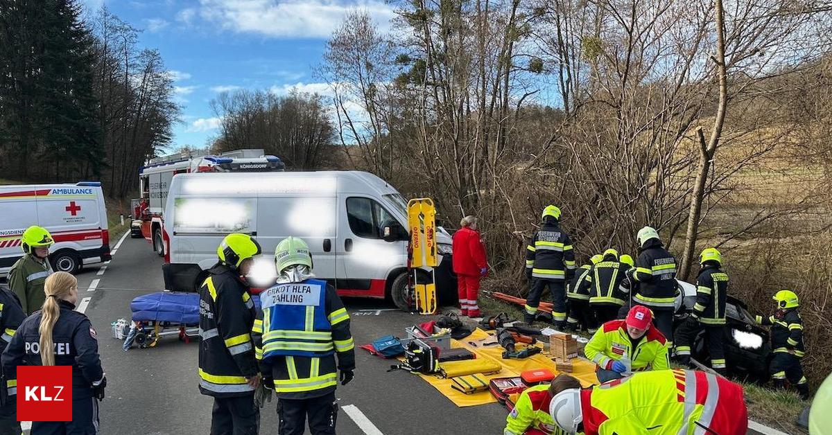 Drei Verletzte bei schwerem Unfall mit Pkw und Transporter